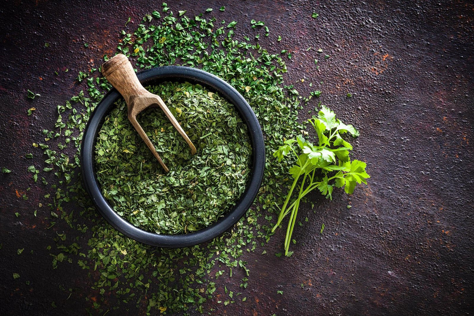 Preventing Herbs from Turning into Dust – Mamba Grinders™